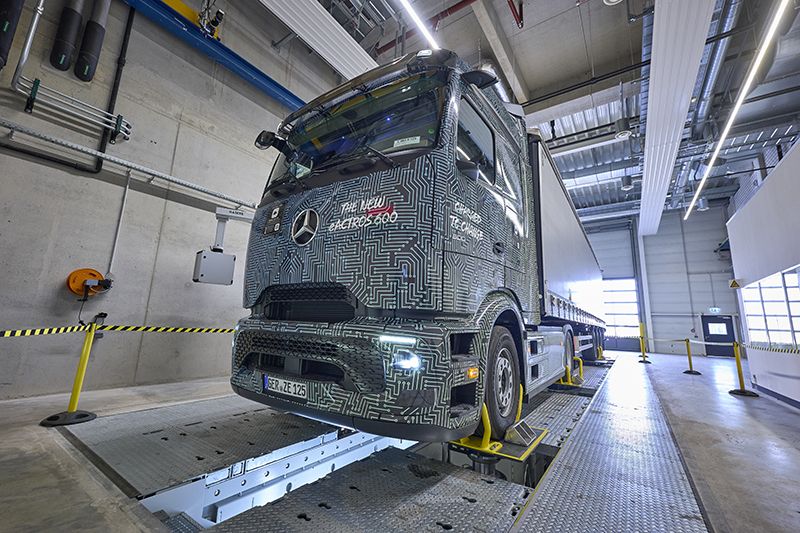Mercedes-Benz trucks innovative test facilities | Motor Equipment News