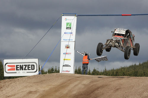 Lammers record fourth title | Motor Equipment News